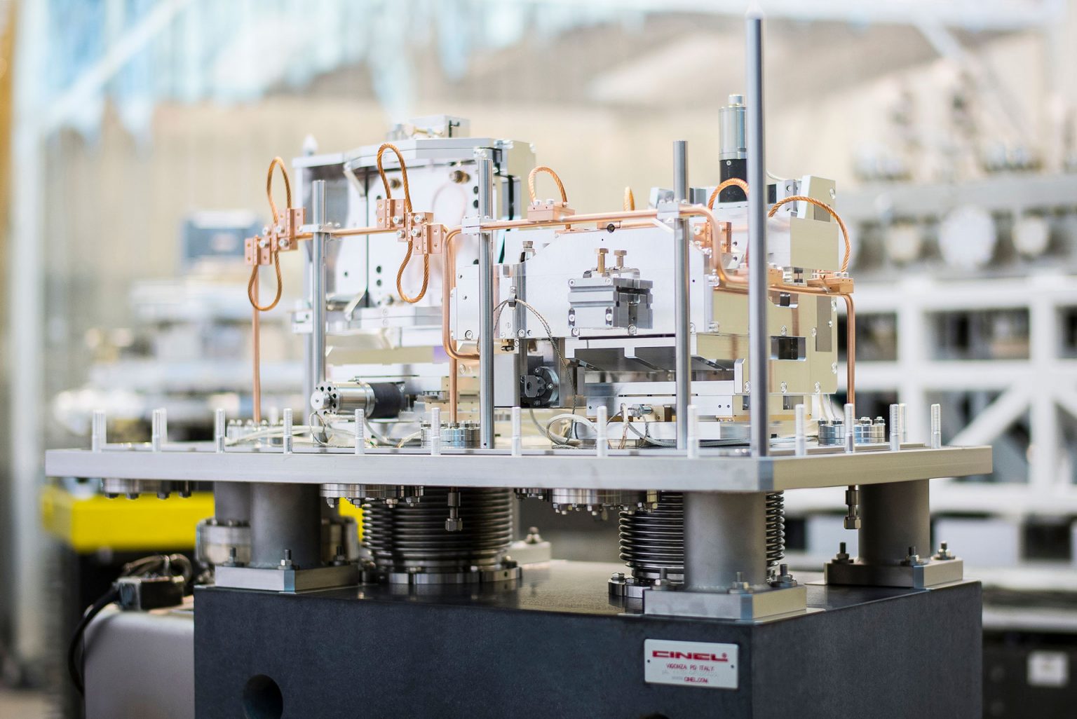 X-ray Optics & Beamline Instrumentation for Synchrotrons | SAES High Vacuum